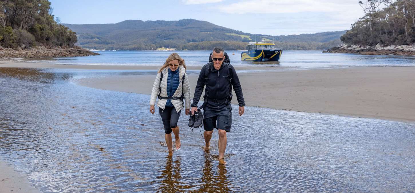 Three Capes Lodge Walk - Guided Three Capes Walk with Private Lodges